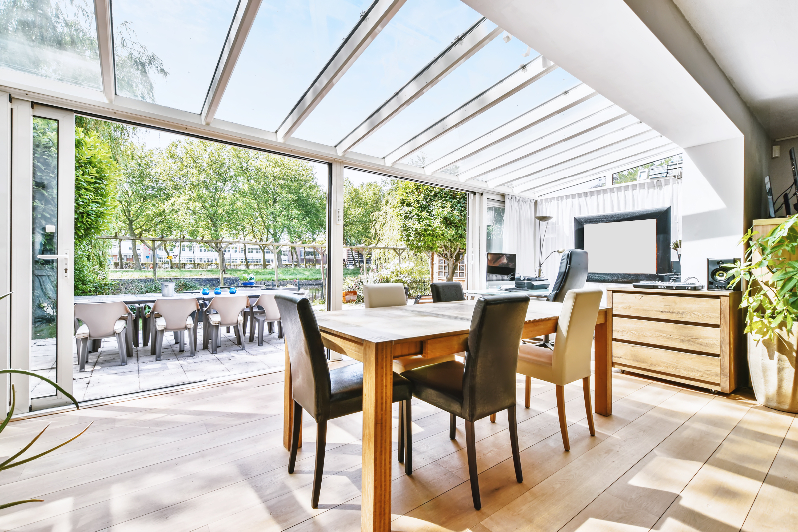 How do you Modernise an old conservatory? Conservatory Insulation ... How do you Modernise an old conservatory? Conservatory Insulation ...